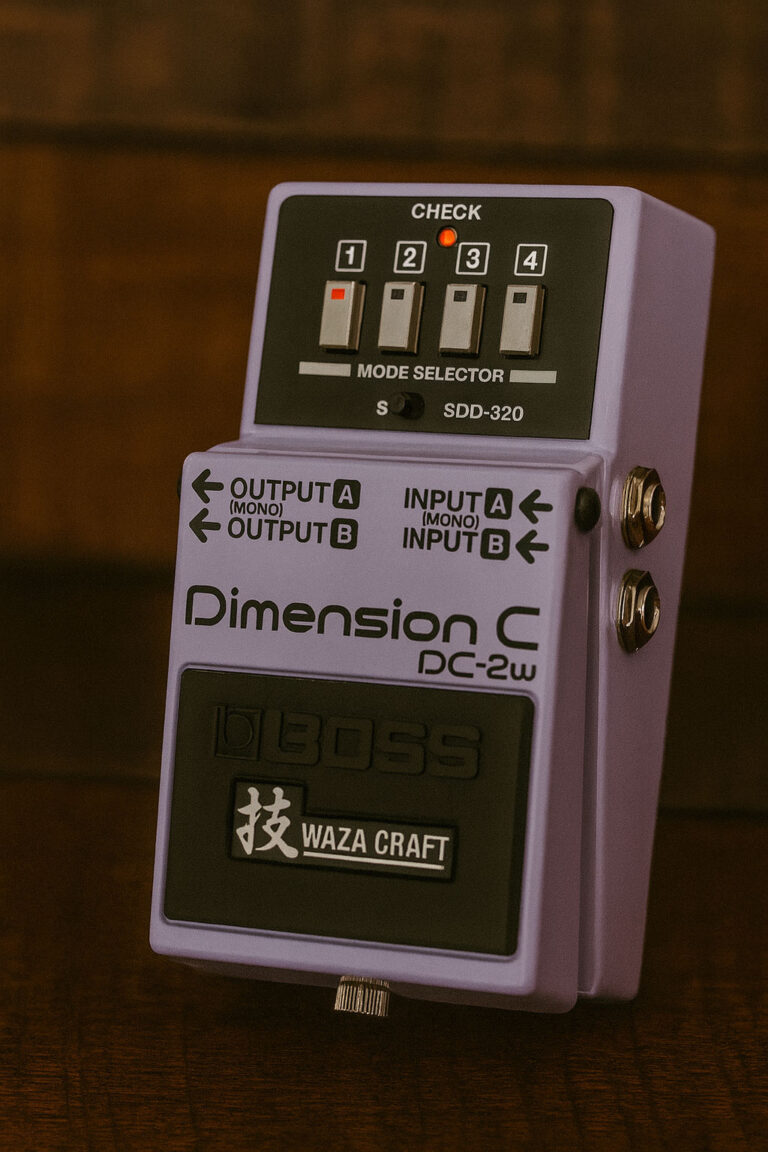 Pedal Boss DC-2w Dimension C Waza Craft: Análise Completa e Preço ...